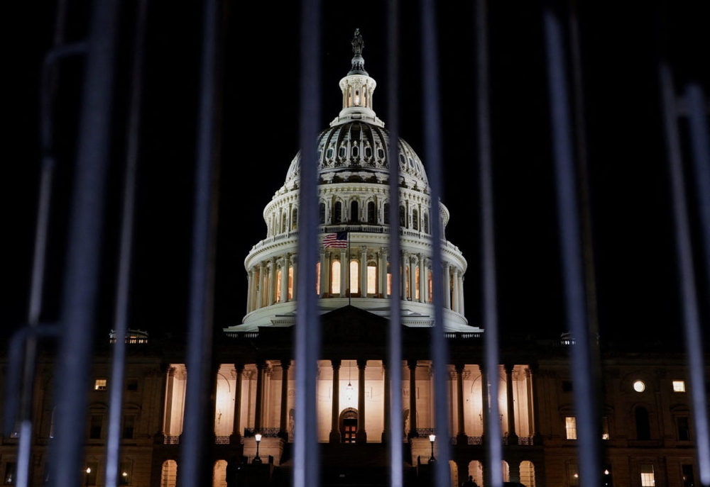 Government Shutdown Looms as Partisan Gridlock Paralyzes Washington